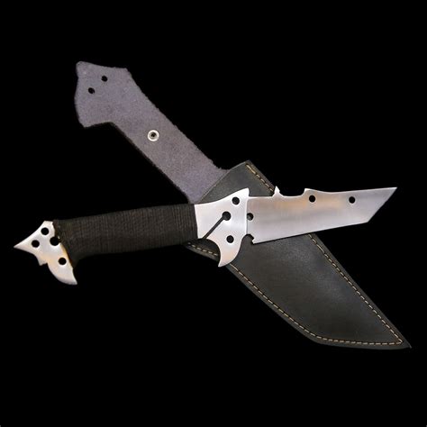 The Tanto Sentinel Neck Knife Tactical Edc Tactical Tribe Touch Of Modern