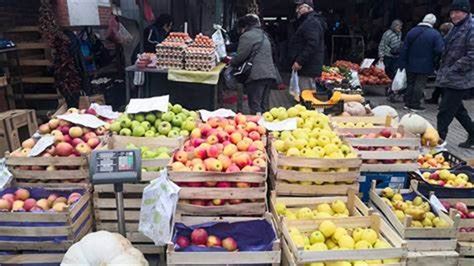 Uvozni umjeto domaći Krompir iz Egipta jabuke iz Poljske a luk iz