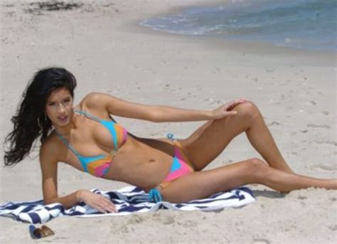 6 Hot Sexy Jaslene Gonzalez Bikini Pics