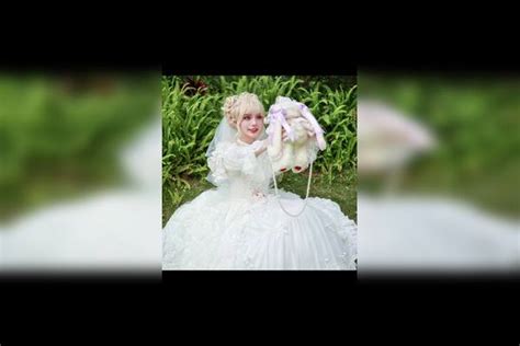 哪个女孩没有一个公主梦呢 今日份美妆穿搭 亲爱的公主病亲爱的女孩