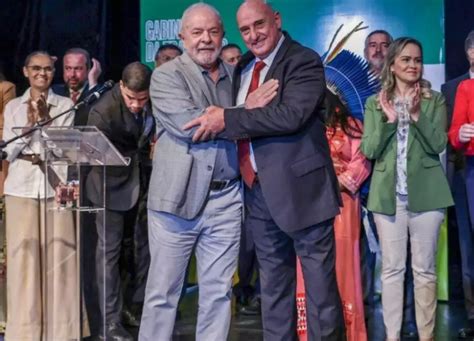 Ministro Do Gsi Aparece Em Imagens Dos Atos Golpistas De 8 De Janeiro