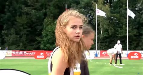 Julia Adamczyk Skacze W Dal Joe Monster