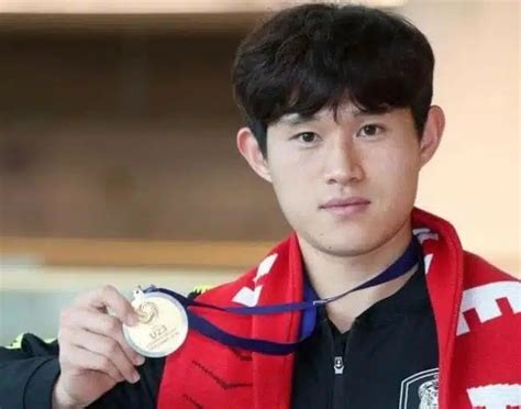 이동경 와이프 박예린 아내 부인 결혼 연봉 프로필