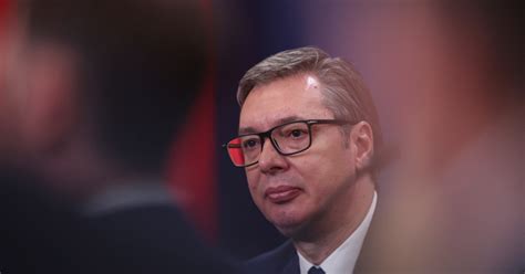 Вучиќ Амандманите на Црна Гора на резолуцијата за Сребреница се „валкана игра“