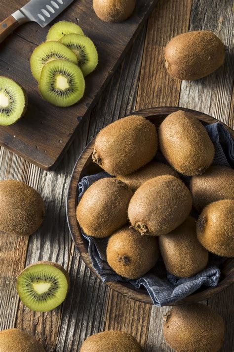 9 Proven Kiwi Skin Benefits Healthier Steps