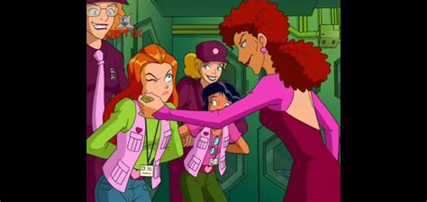 Pin On Totally Spies Totally Spies Spy Outfit Character
