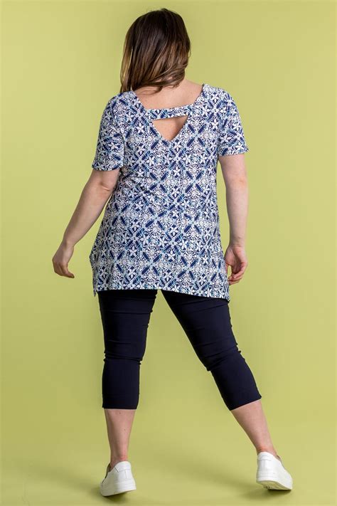 Curve Cropped Stretch Trouser In Navy Roman Originals UK