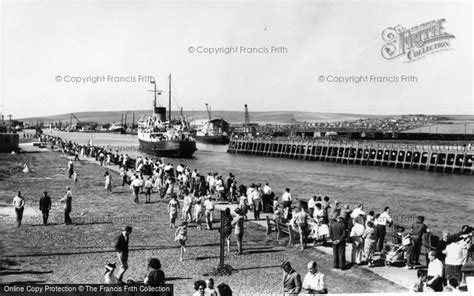 Photo Of Newhaven Londres Arriving C1965 Francis Frith
