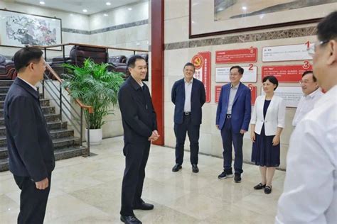 刘小涛到市人大常委会、市政府、市政协机关走访调研发展工作苏州