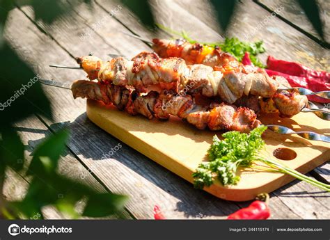 Стол для жарки мяса - 87 фото