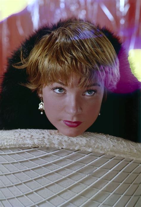 45 Beautiful Photos Of Young Shirley Maclaine In The 1950s And 1960s