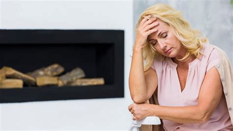Early Signs Of Menopause Onlymyhealth
