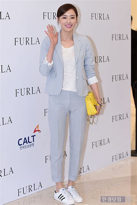 이다희 우월한 비율 뽐내며~ 한국경제