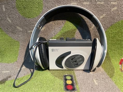 S1 Walkman Personal Cassette Player With Equalizer Made In Korea Free Headphone Like Sony
