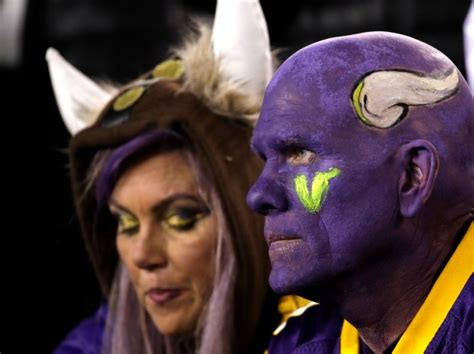 Vikings Fans Trying To Enjoy Someone Elses Party During Super Bowl Week