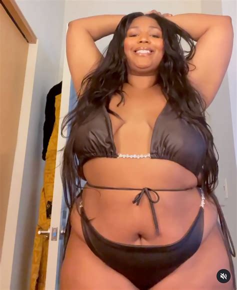 Lizzos Bikini Body Sexy Swimsuit Style Pics Us Weekly