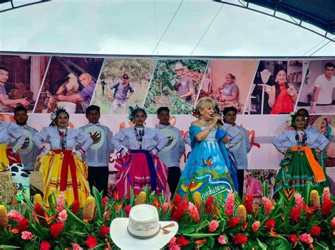 Celia De Honduras La Brillante Representación Del Folclore Hondureño