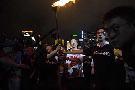 藝術家、鼓手、火炬手，六四維園燭光晚會的二三事｜端傳媒 Initium Media