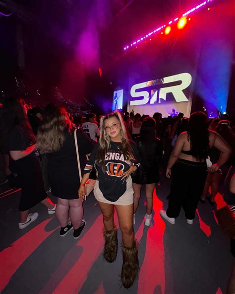 Keira Wright Isskeira • Instagram Photos And Videos