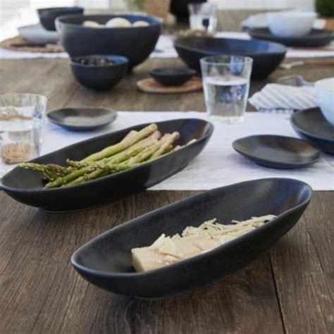 Livia Oval Platter Black