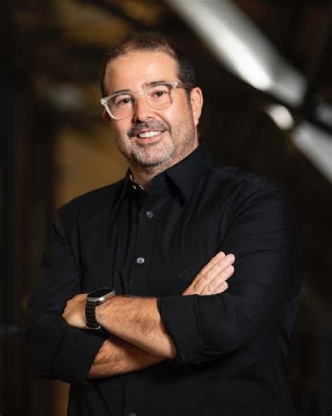 Luciano Guimarães Acessooh Mídia Out Of Home Para Sua Campanha