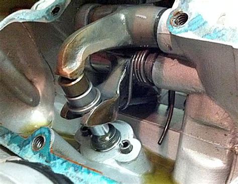 Technical Curiosities The Desmodromic Valve Spannerhead