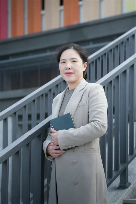 选择奉贤 选择未来丨包蓓姹这里是上海这里是上海 关注民生