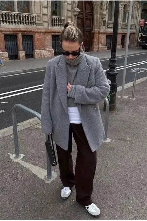40 Stylish Blazer Outfit Ideas To Elevate Your Wardrobe Girl Shares Tips