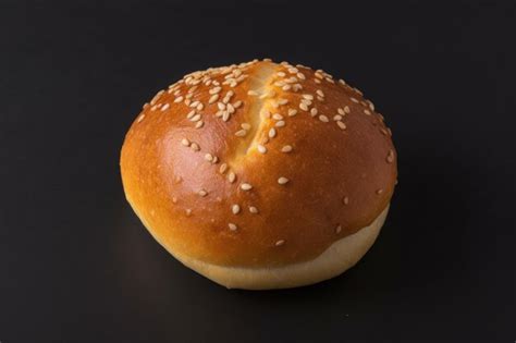Premium Ai Image Delicious Sesame Seed Bun Generative Ai