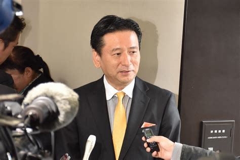 飲食店に「外国人お断り」 佐賀県の山口知事「非常にナンセンス、心ない行為」 毎日新聞