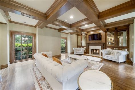 Tulsas Landmark C 1920 Perryman Mansion Reduced To 995k Photos Pricey Pads