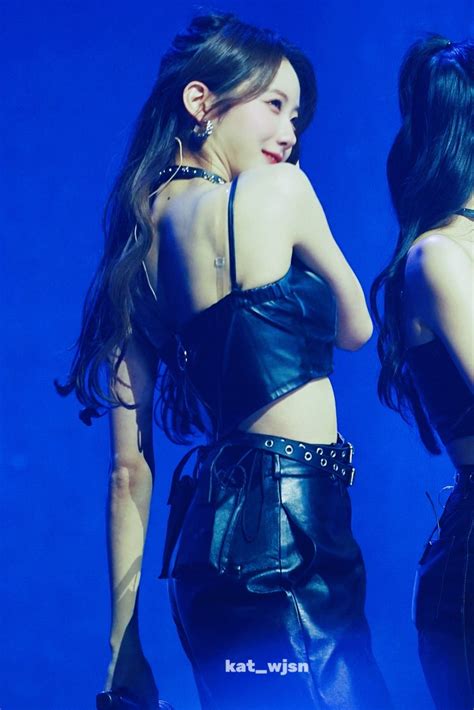 섹시 더 블랙 우주소녀 쪼꼬미 루다