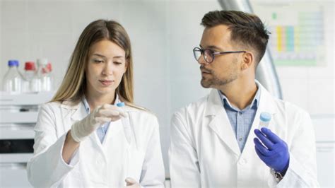 マウスに薬物を投与する人の「性別」が実験結果に影響していることが判明 Gigazine