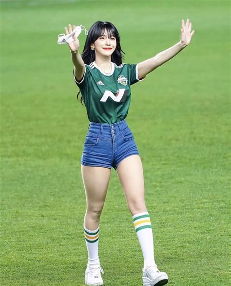 李多慧首秀沒有林襄！她po文遭挑釁回應了 2女神「私下互動」全曝光 娛樂星聞