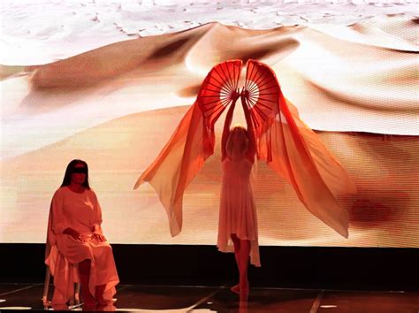 Elena Brovelli Showcases Textile Portal ‘ligea At Milan Gala Supporting Womens Health Ein