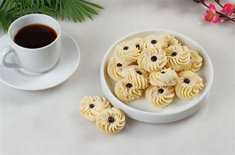 Ini Cara Membuat Kue Semprit Yang Enak Dan Renyah
