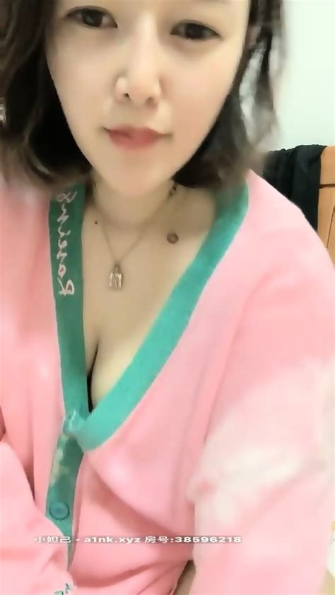 闷骚奶妈4 Eporner