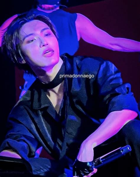 Rockstar Seonghwa On X He Is The Moment Og0qwtnw2o X