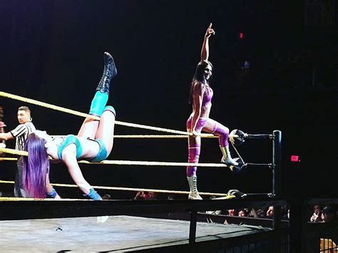 Peyton Royce And Billie Kay Peyton Royce Wwe Wallpaper Professional