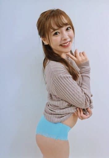 駿河屋 【アダルト】 小倉由菜特典生写真（女性生写真）