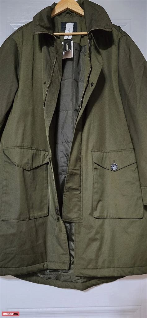 Куртка 250 000 ₮ №9193206 In УБ — Чингэлтэй Гадуур хувцас Unegui Mn үнэгүй зарууд худалдаж