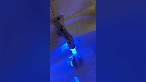 전기가 자주 끊기는 우간다에서는 정말 꼭 필요한 아이템이네요 물을 틀면 불이 들어오는 수도꼭지 어디서 사나요 물 온도에 따라