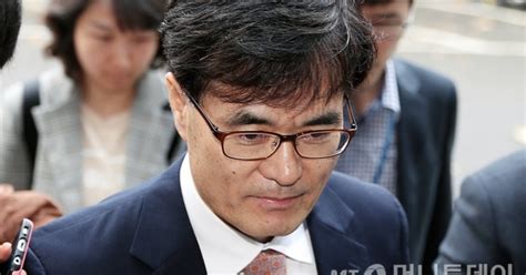 檢 채용비리 이병삼 前금감원 부원장보 징역 3년 구형