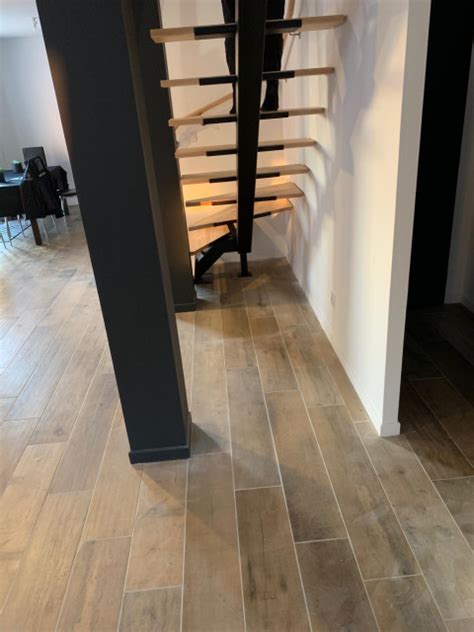 Deux escalier quart tournant l un sur l autre dans une trémie