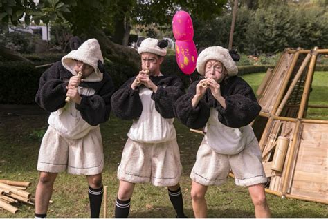 Kritik Saša Stanišić Panda Pand Düsseldorf Die Deutsche Bühne