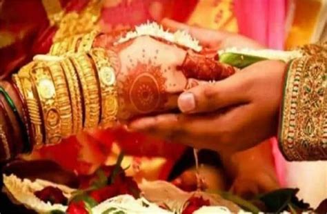 25 साल के युवक से 14 वर्षीय किशोरी का विवाह नाबालिग के मां बाप की हो चुकी है मौत अब इनके