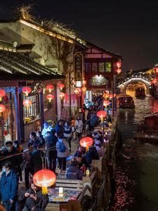 江苏苏州节后旅游持续升温 山塘街游人如织 人民图片网