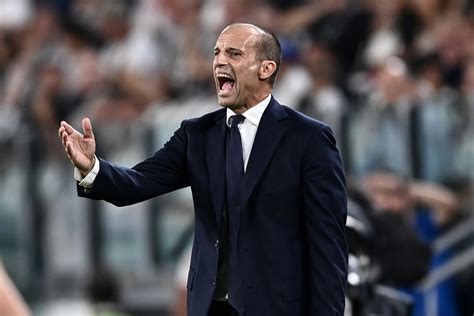 Juve Benfica Allegri Cambia In Difesa La Decisione è Ufficiale