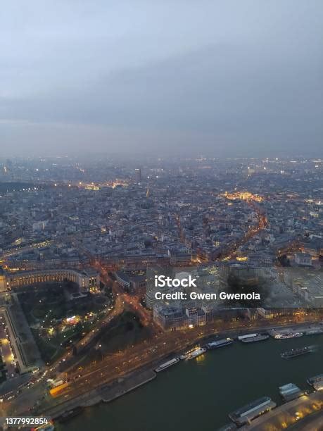 Paris Dari Menara Effeil Foto Stok Unduh Gambar Sekarang Cakrawala