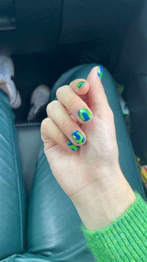 Pin de Brianna LaFrance en Hair and Beauty Manicura de uñas